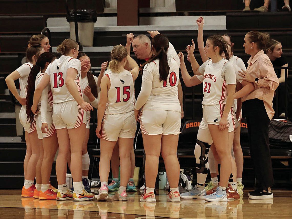 Lady Broncs Coach Named ‘2026 3A Coach of the Year’